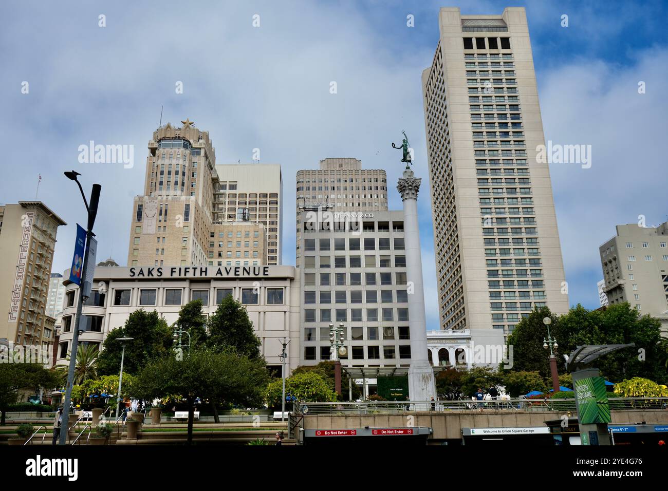Dewey square plaza hi-res stock photography and images - Alamy