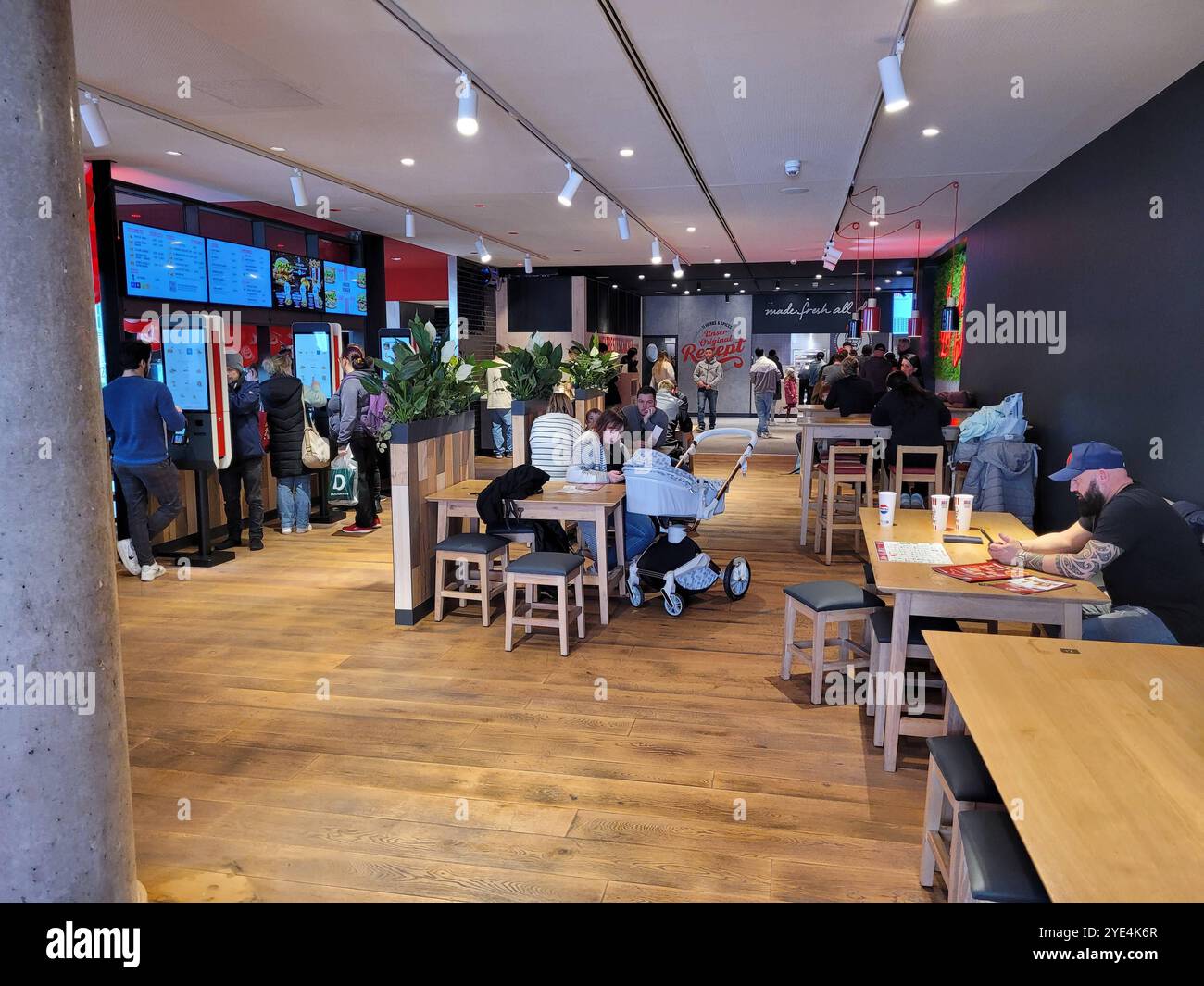 Kfc franchise opening hi-res stock photography and images - Alamy