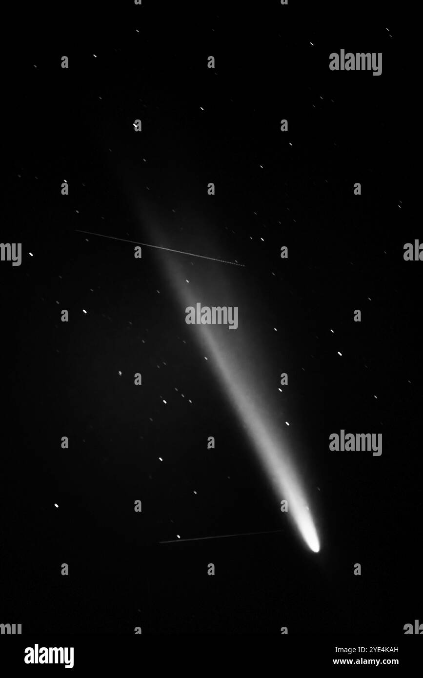 Comet tsuchinshan atlas Black and White Stock Photos & Images - Alamy