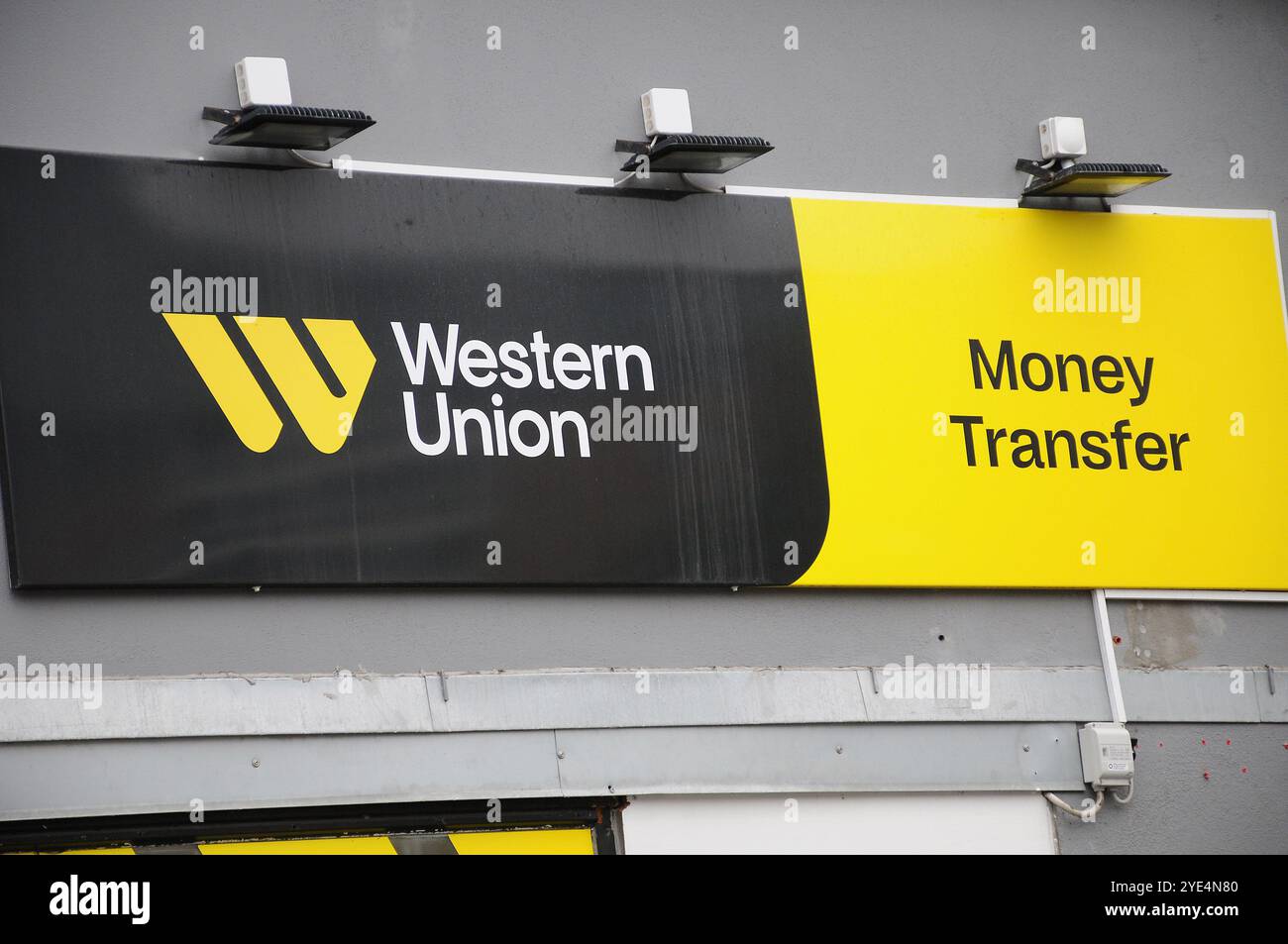 Westerr union hi-res stock photography and images - Alamy