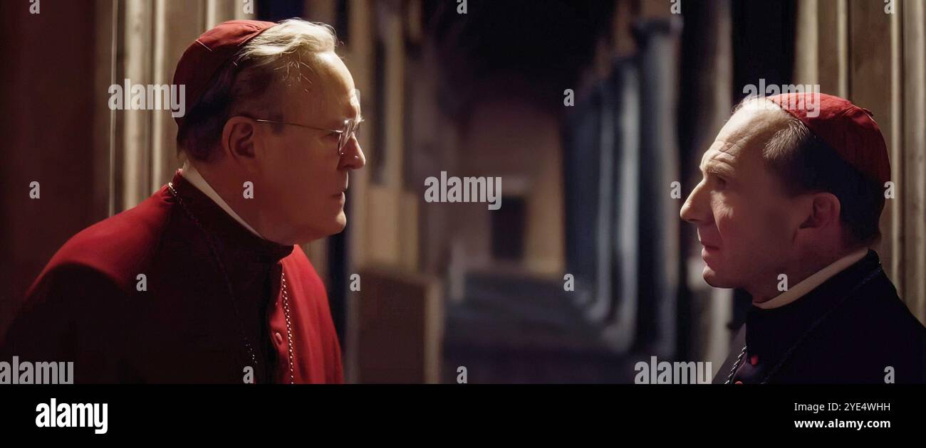 CONCLAVE, from left: John Lithgow, Ralph Fiennes, 2024. © Focus ...