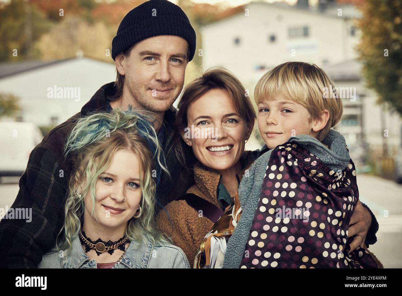 LET GO, (aka SLAPP TAGET), from left: Sigrid Johnson, Pal Sverre Hagen ...