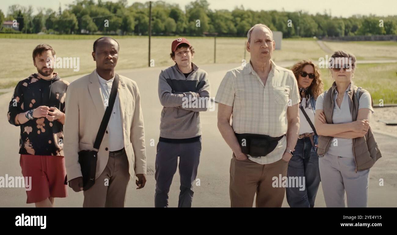 A REAL PAIN, from left: Kieran Culkin, Kurt Egyiawan, Jesse Eisenberg, Daniel Oreskes, Jennifer ...