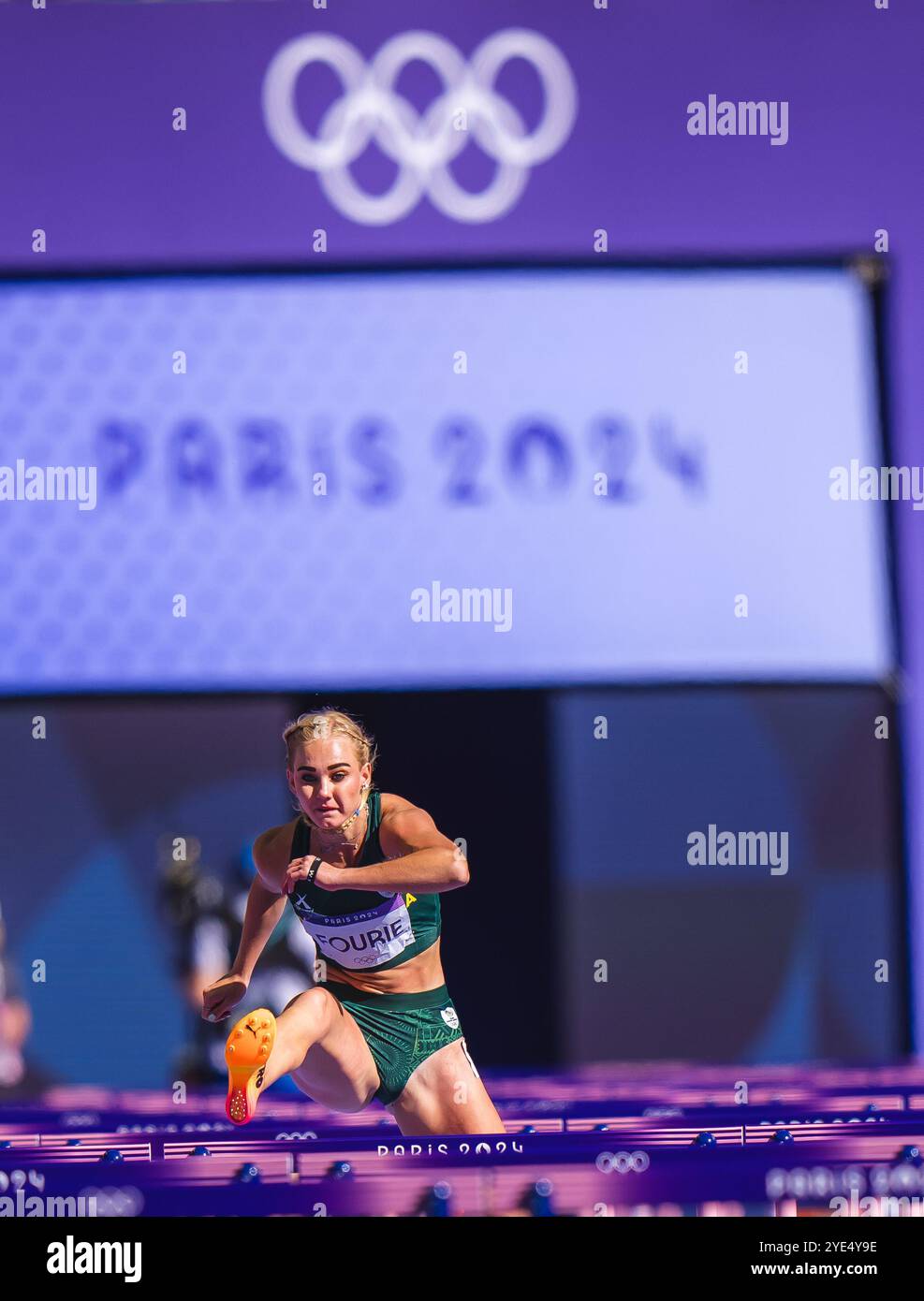 Marione Fourie participating in the 100 meters hurdles at the Paris ...
