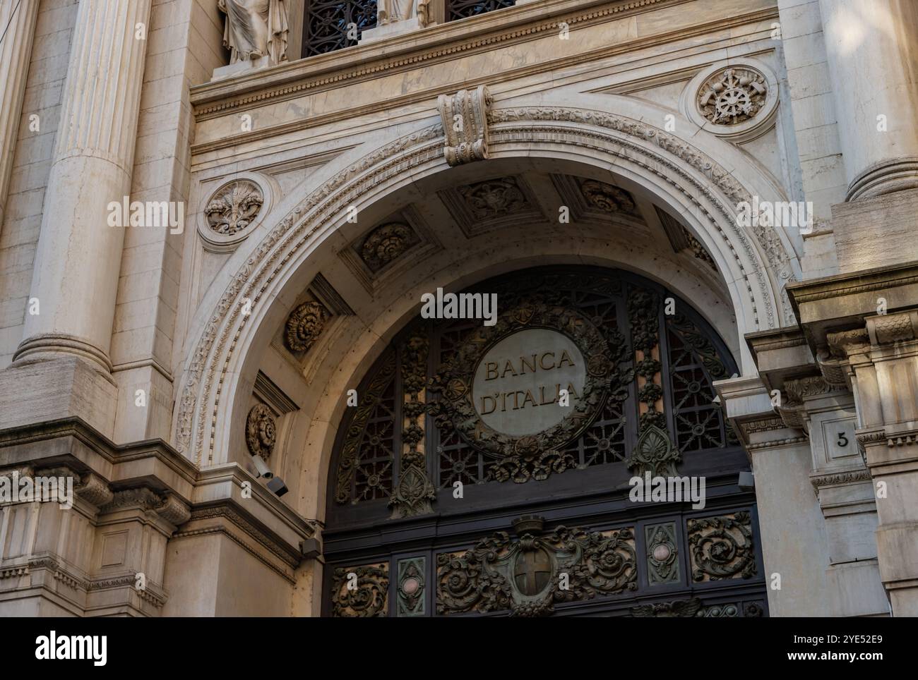 Bank of italy hi-res stock photography and images - Alamy