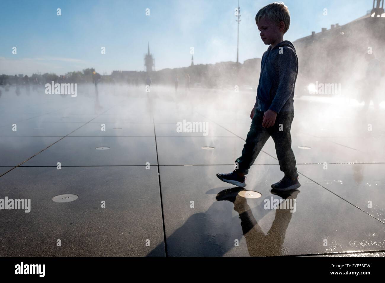 Bordeaux, October 23rd 2024: Miroir d'eau Stock Photo - Alamy