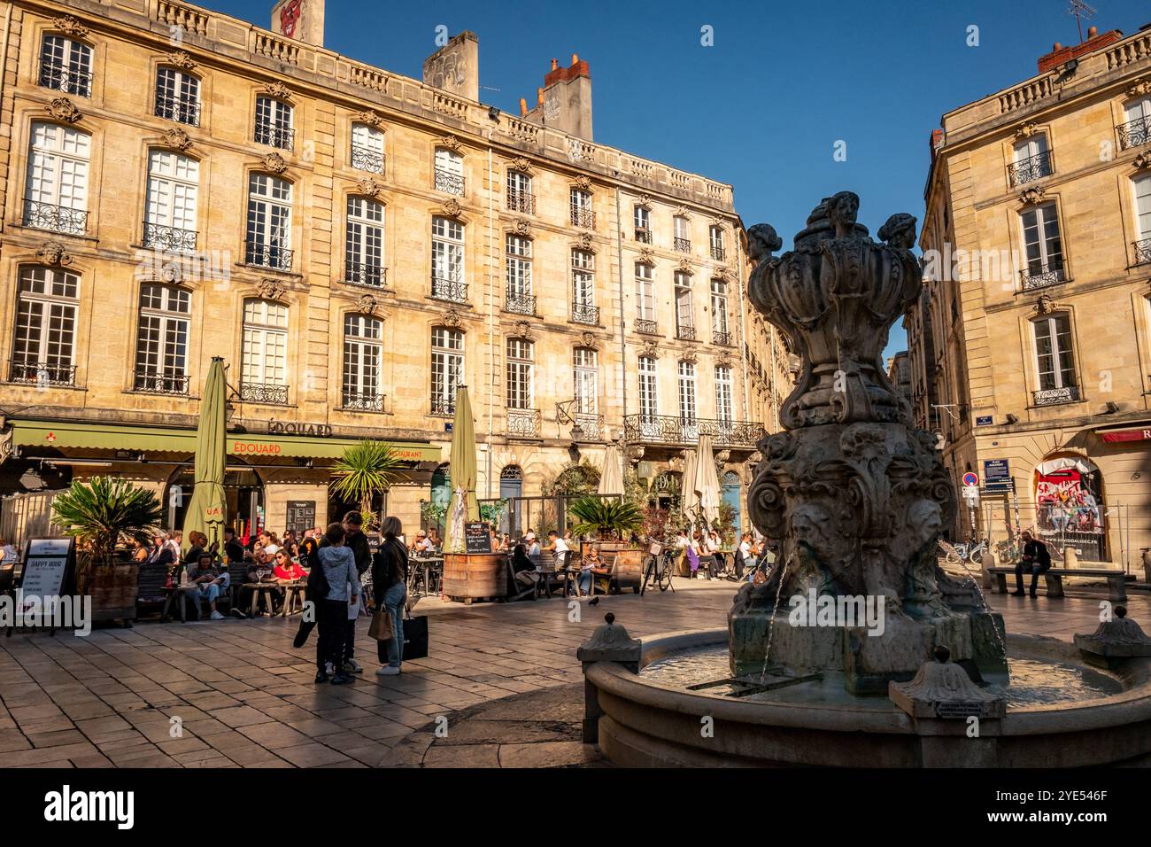 Place du parlement bordeaux hi-res stock photography and images - Alamy