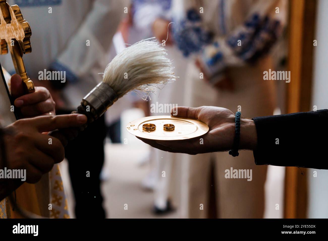 Wedding ring exchange ritual hi-res stock photography and images - Alamy