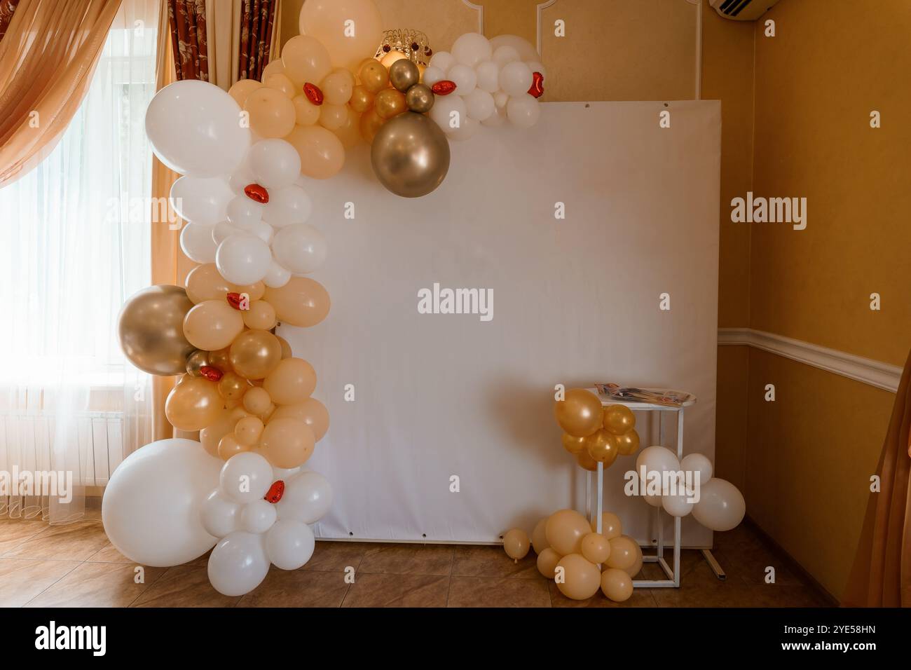 Elegant Balloon Decoration for Event Photo Booth Stock Photo - Alamy