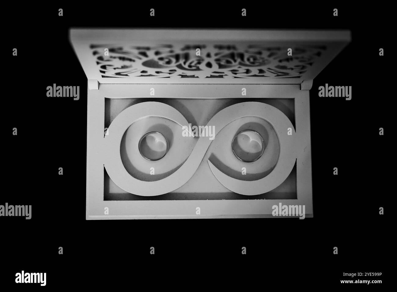 Elegant Infinity Box with Intricate Lid Design Stock Photo - Alamy