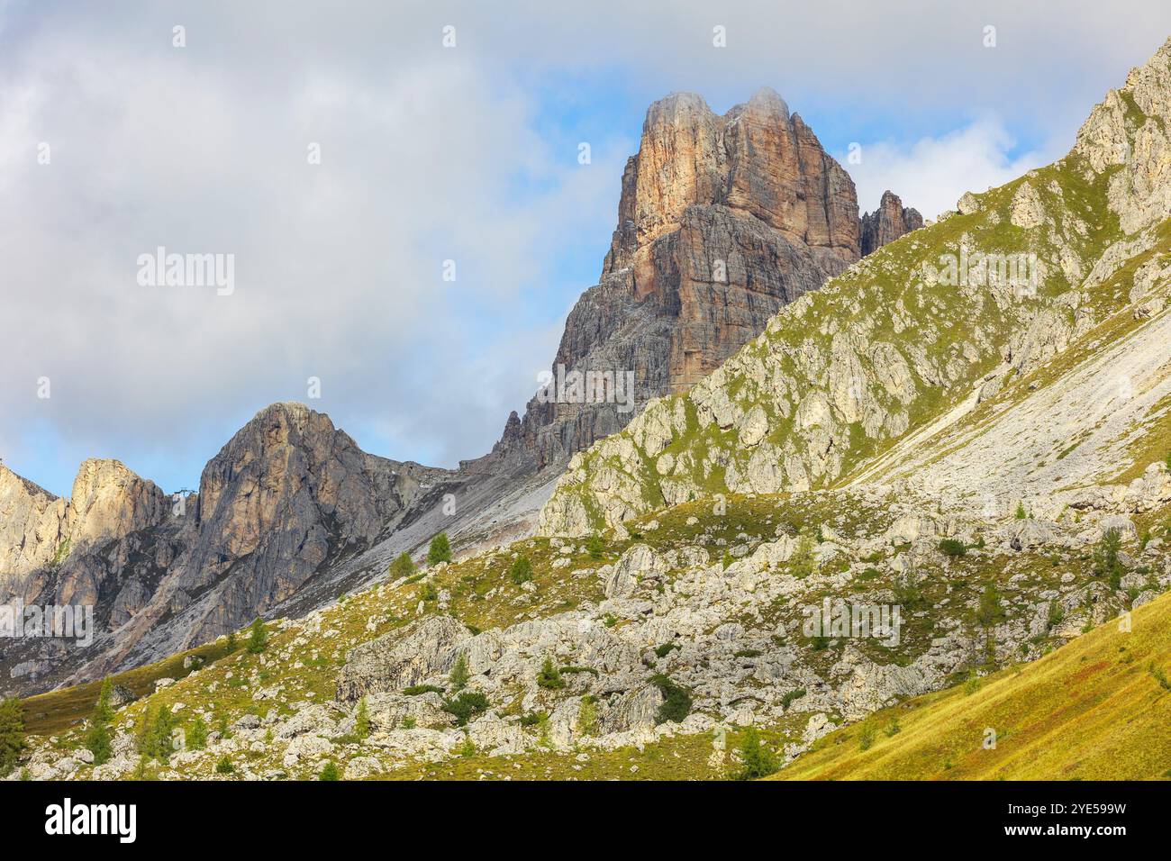 Italian Dolomite Alps, Dolomites mountains in Italy, high peaks ...
