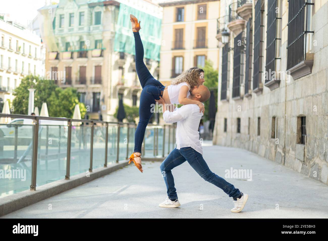 Latin dance lift hi-res stock photography and images - Alamy