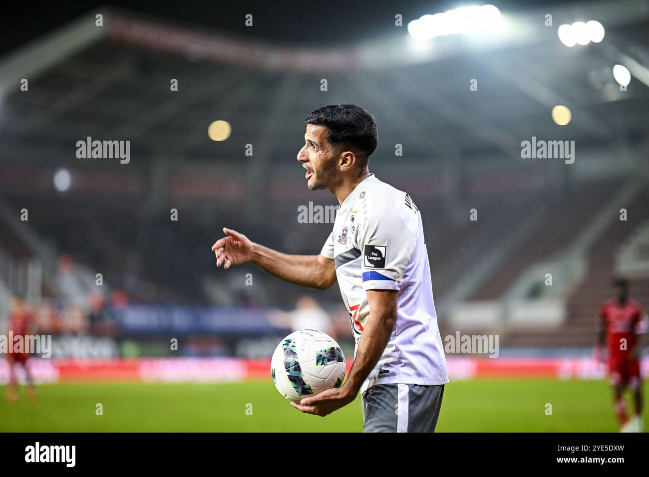 Waregem, Belgium. 29th Oct, 2024. Dender's Ridwane M'Barki during a ...