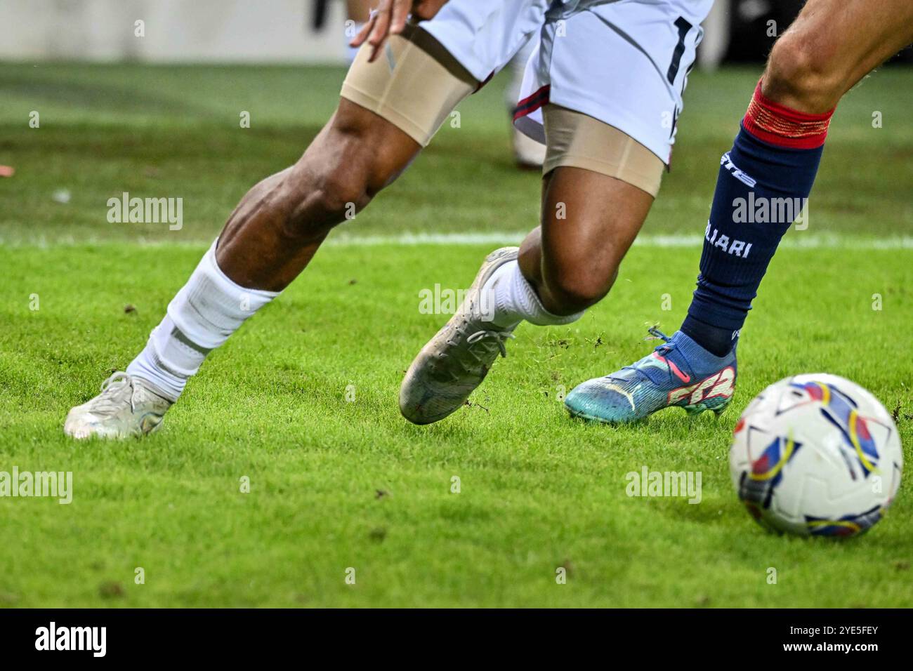 Scarpe calcio hi-res stock photography and images - Alamy
