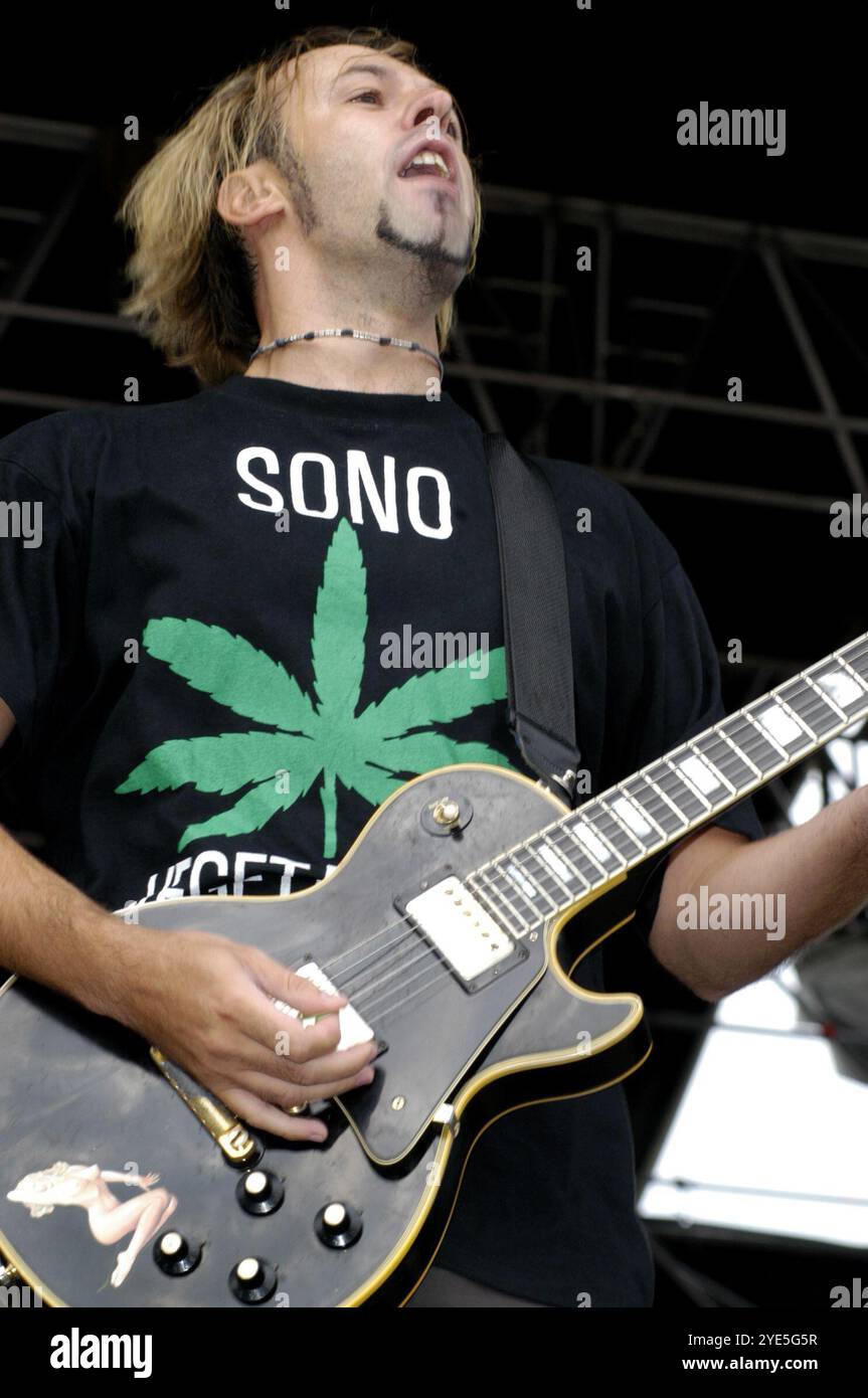 Paolo pomponio guitarist hi-res stock photography and images - Alamy