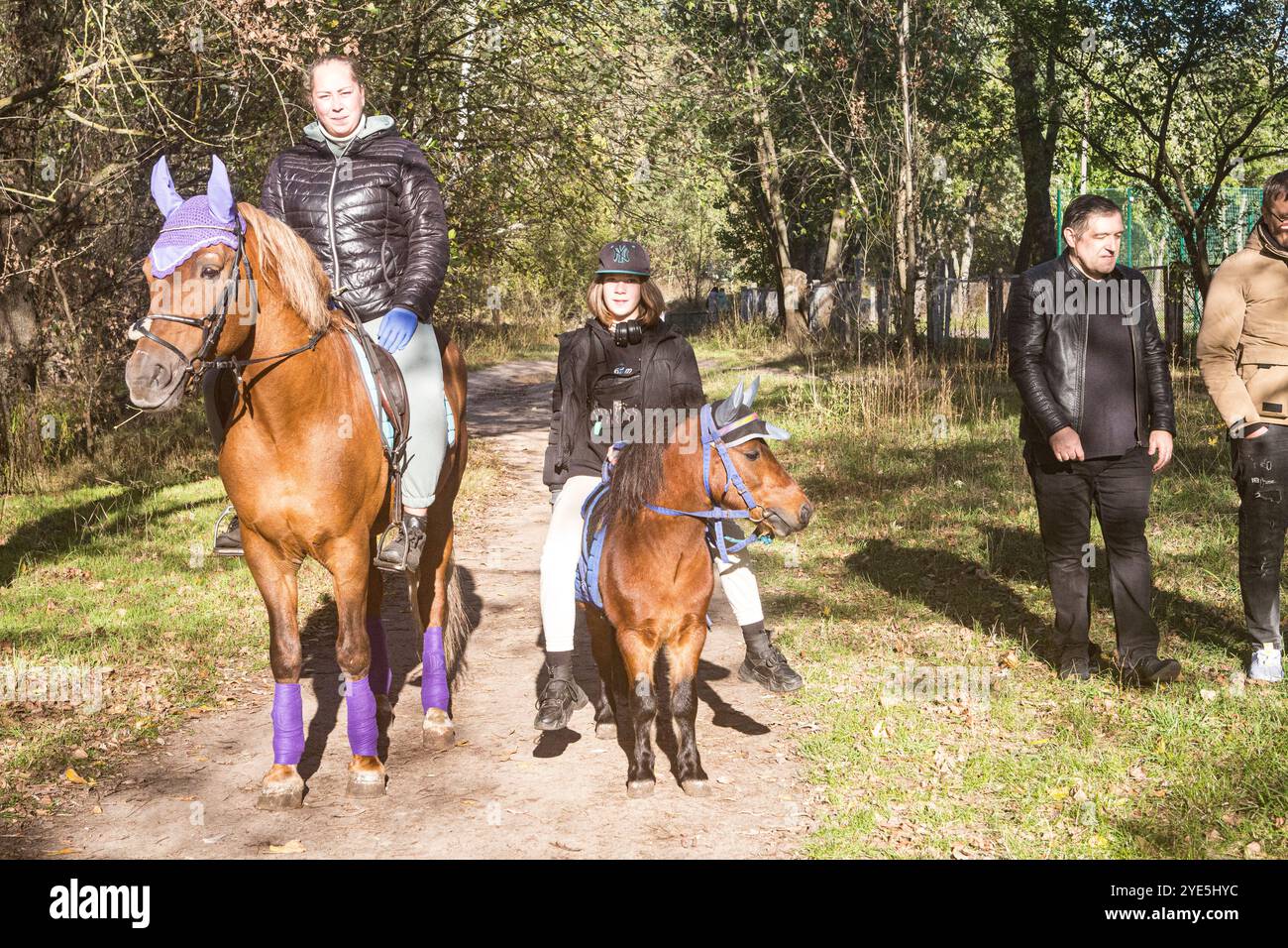 Reviving chivalry hi-res stock photography and images - Alamy