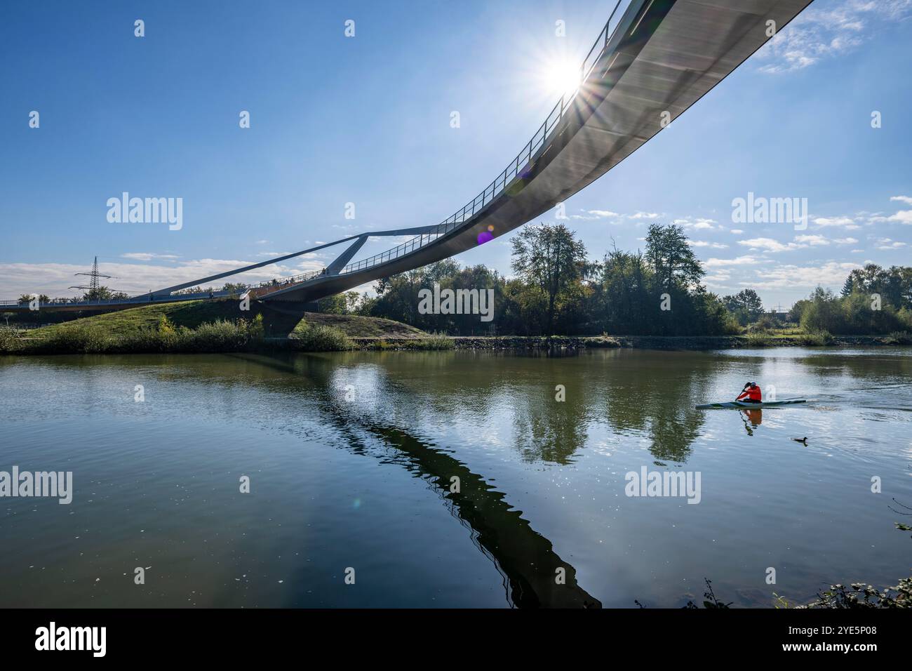 New bridge over the Rhine-Herne Canal and the Emscher, jump over the ...