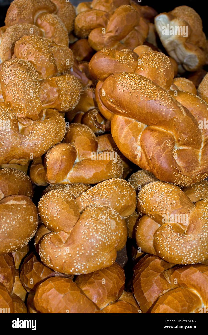 Jewish hala bread hi-res stock photography and images - Alamy