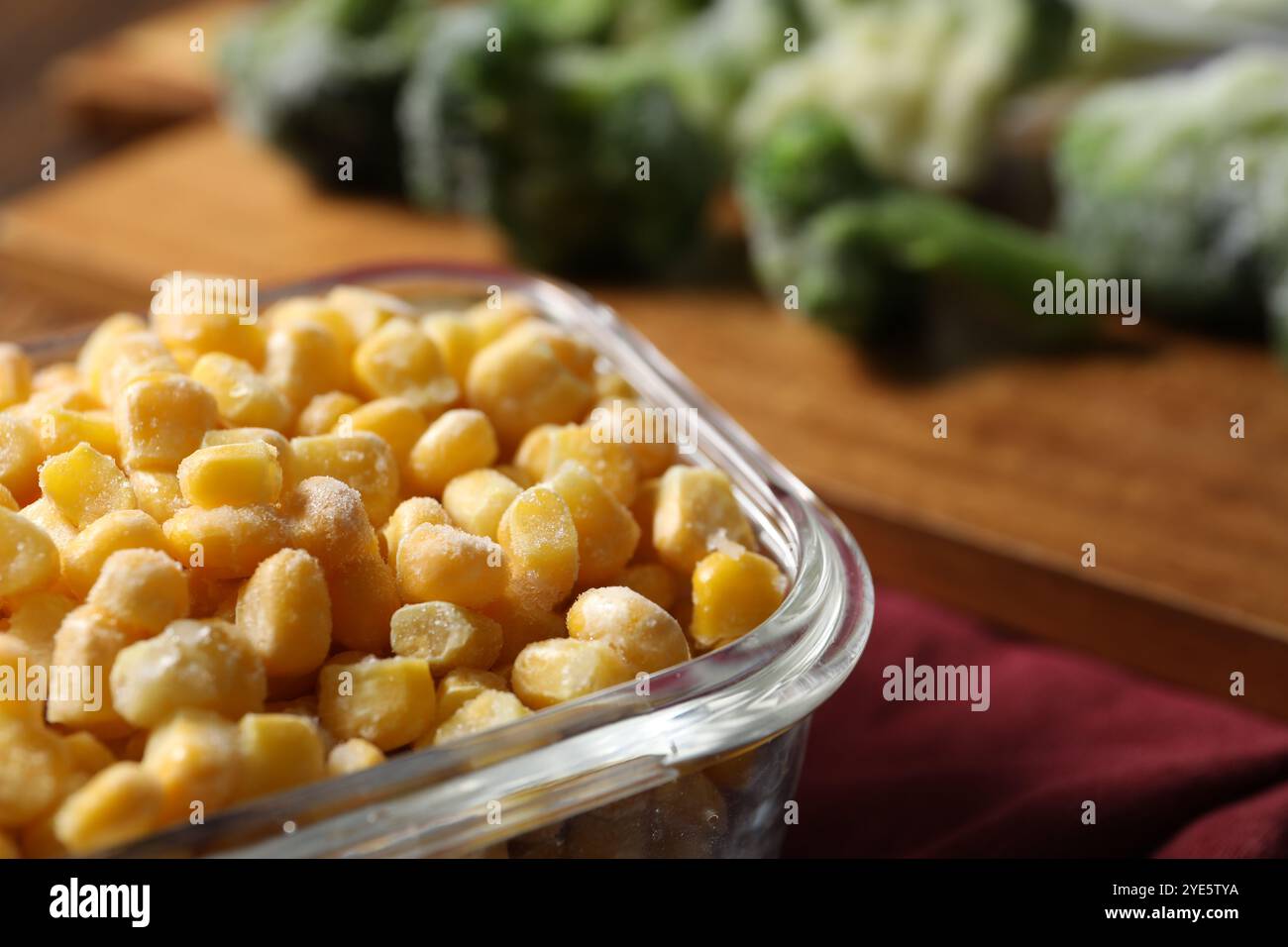 Freezer glass container hi-res stock photography and images - Alamy