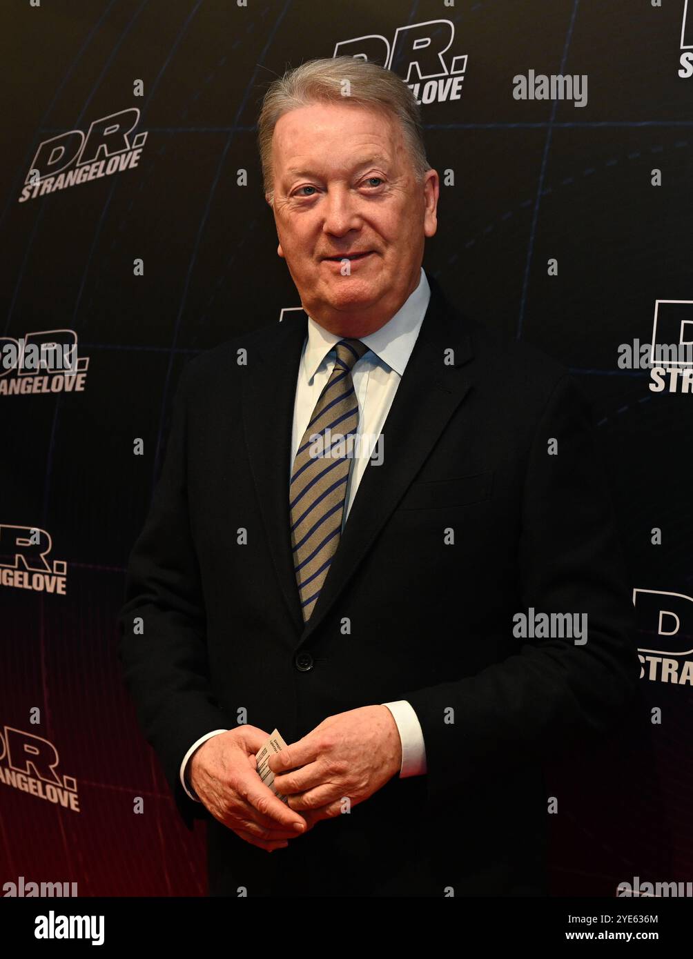 Dr richard warren hi-res stock photography and images - Alamy