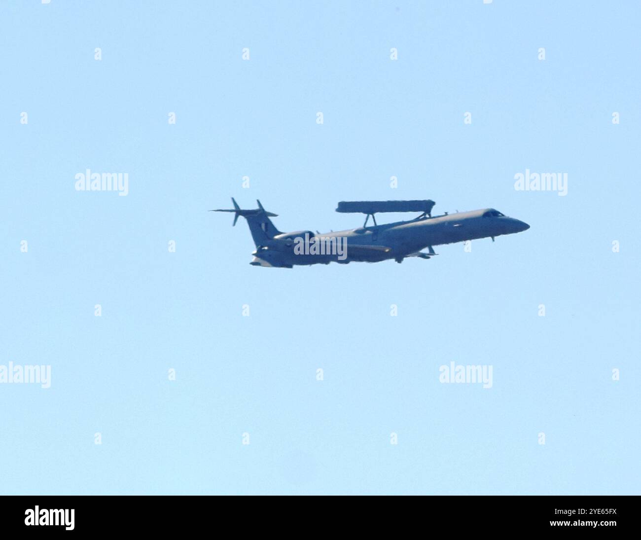 Airshow aircraft acrobatics parade hi-res stock photography and images ...