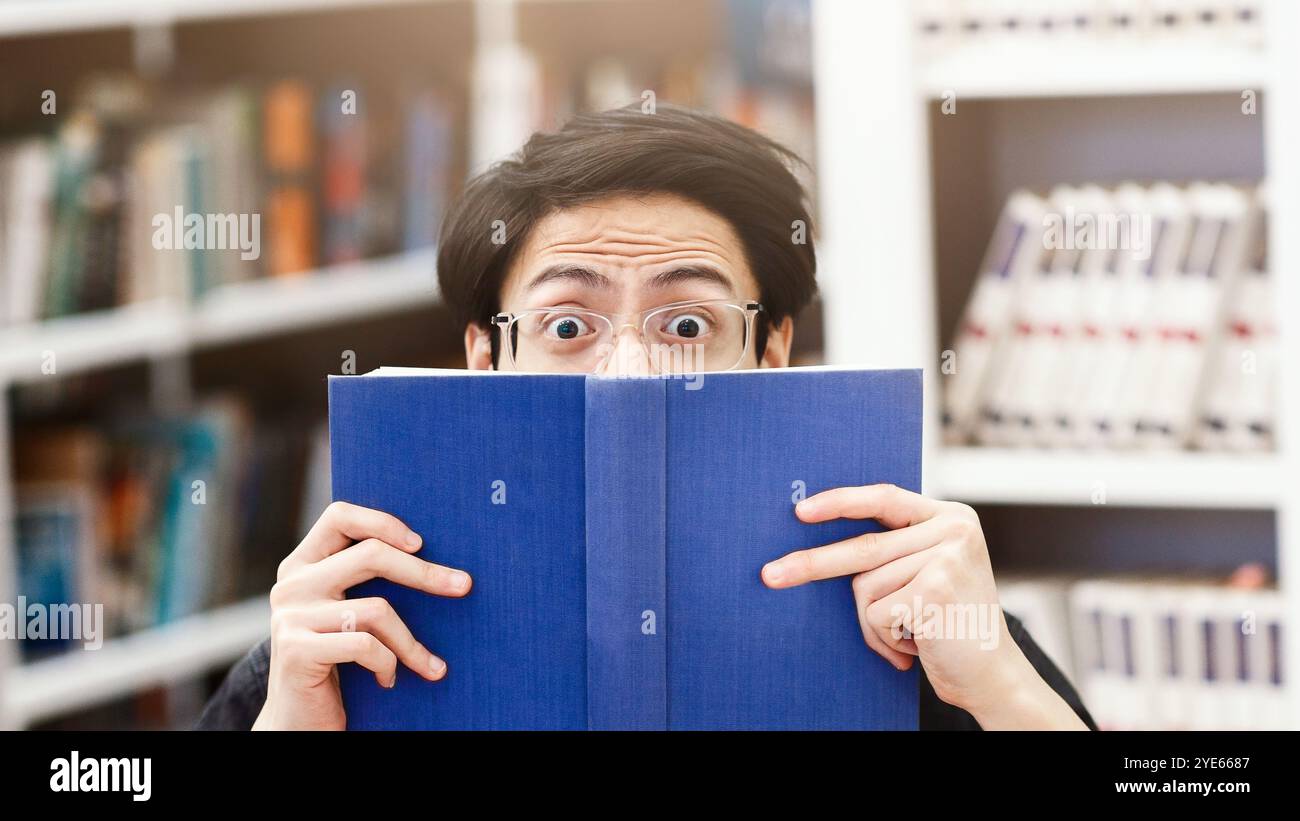 Korean bookstore hi-res stock photography and images - Alamy