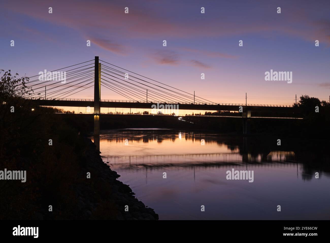 Edmonton lrt hi-res stock photography and images - Alamy