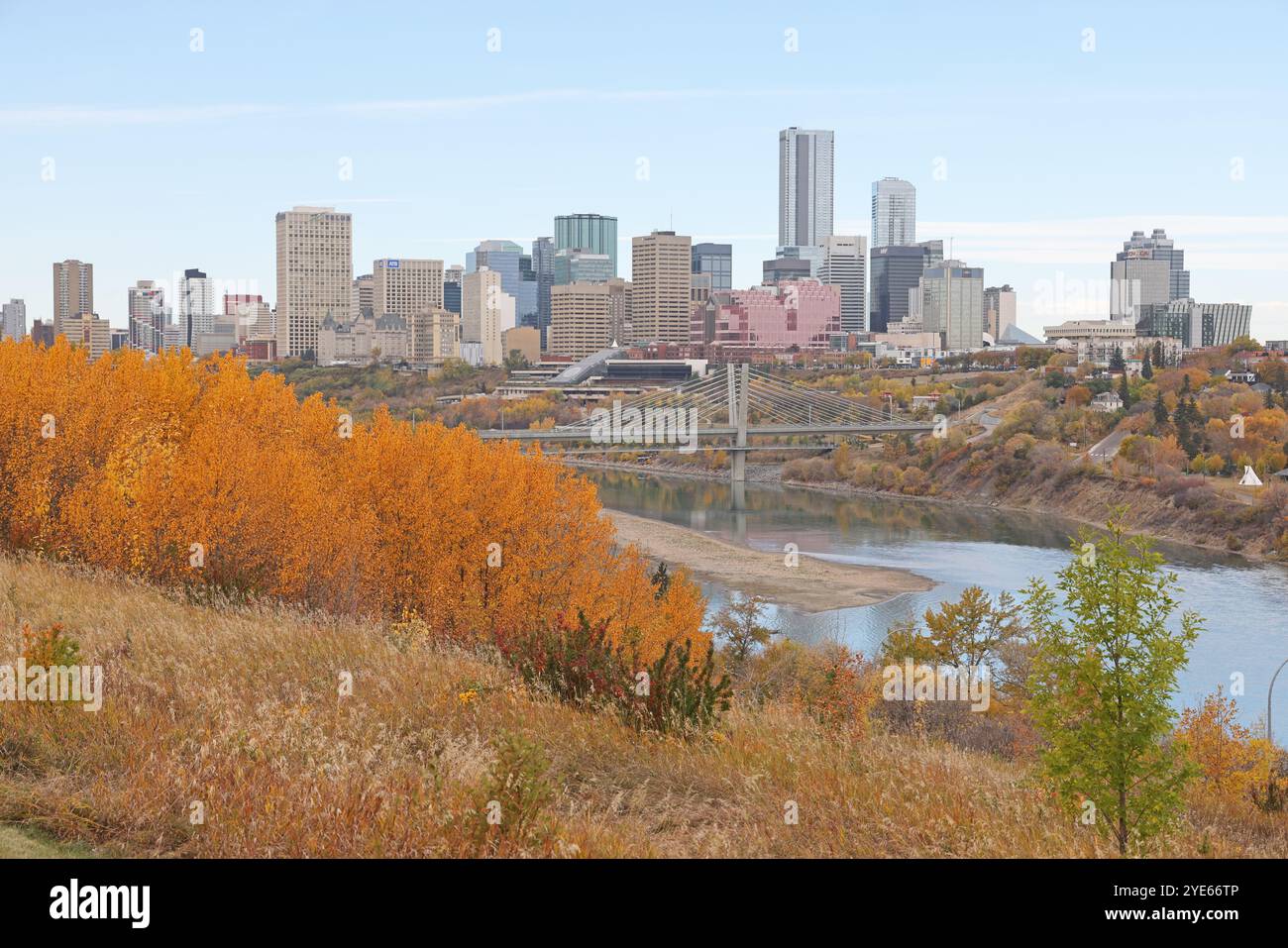 Edmonton from strathearn park lookout hi-res stock photography and ...