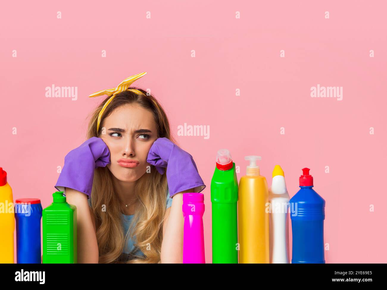 Cleaning props hi-res stock photography and images - Alamy