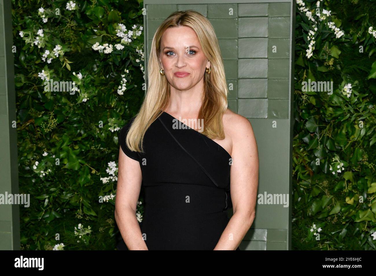 Reese Witherspoon attends the WSJ. Magazine Innovators Awards at the ...