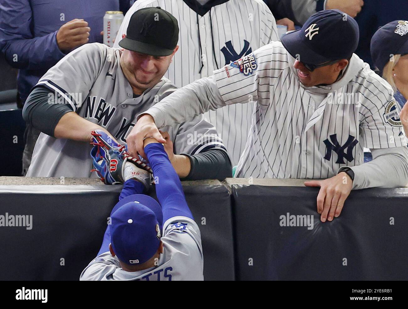 New York, United States. 29th Oct, 2024. New York Yankees fans fight ...