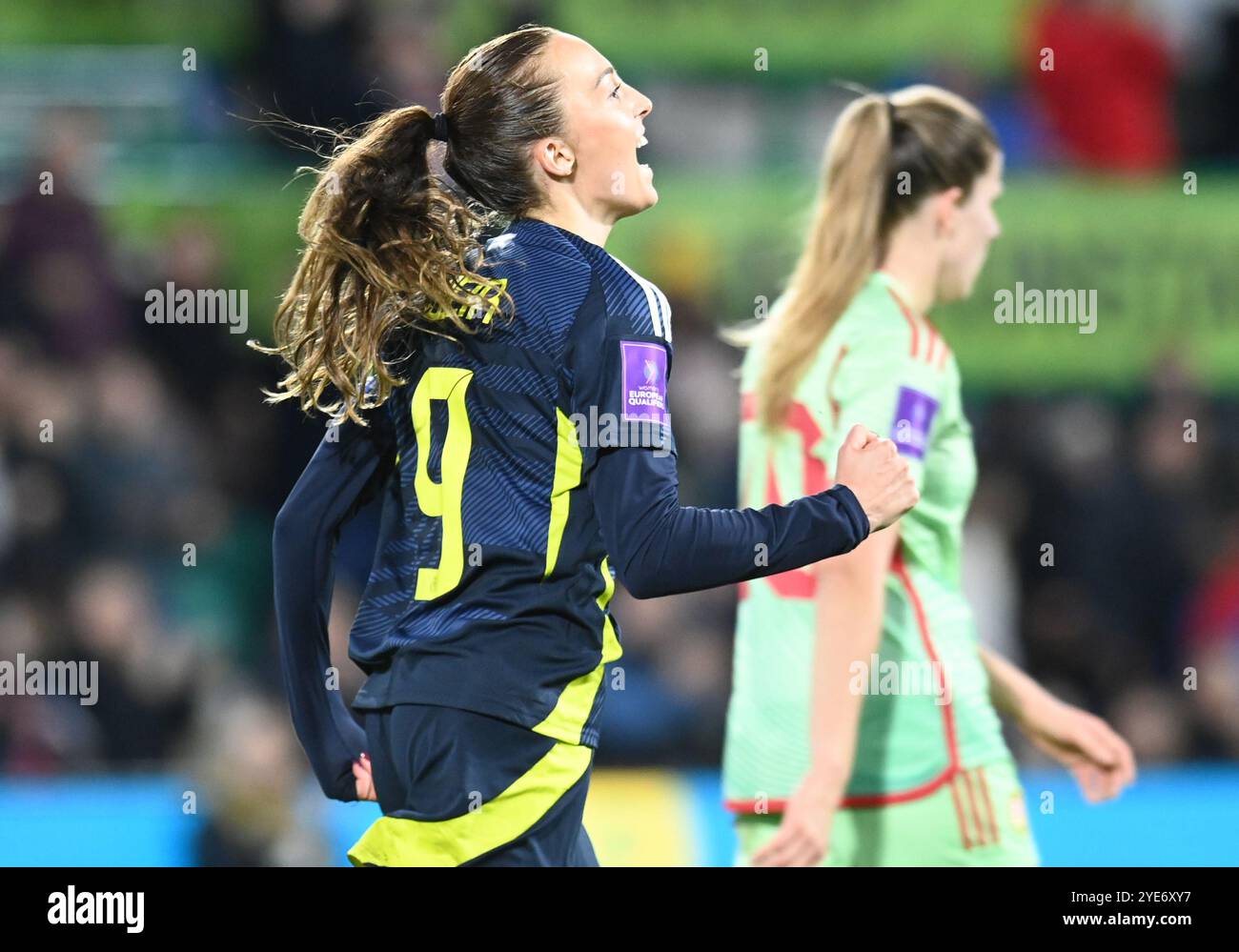 Scotlands caroline weir celebrates her goal hi-res stock photography ...