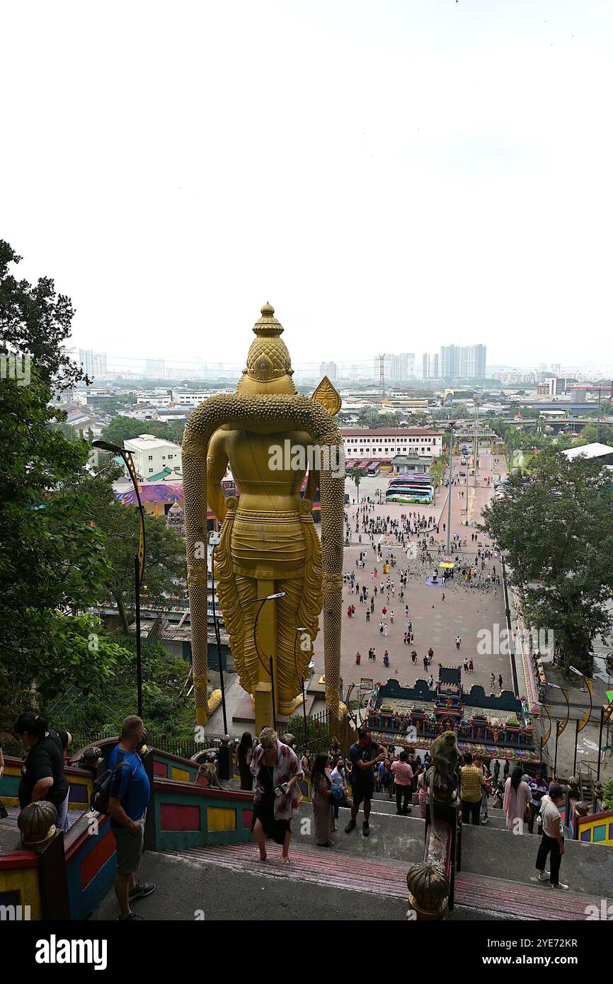 Lord murugan hindu deity statue hi-res stock photography and images - Alamy