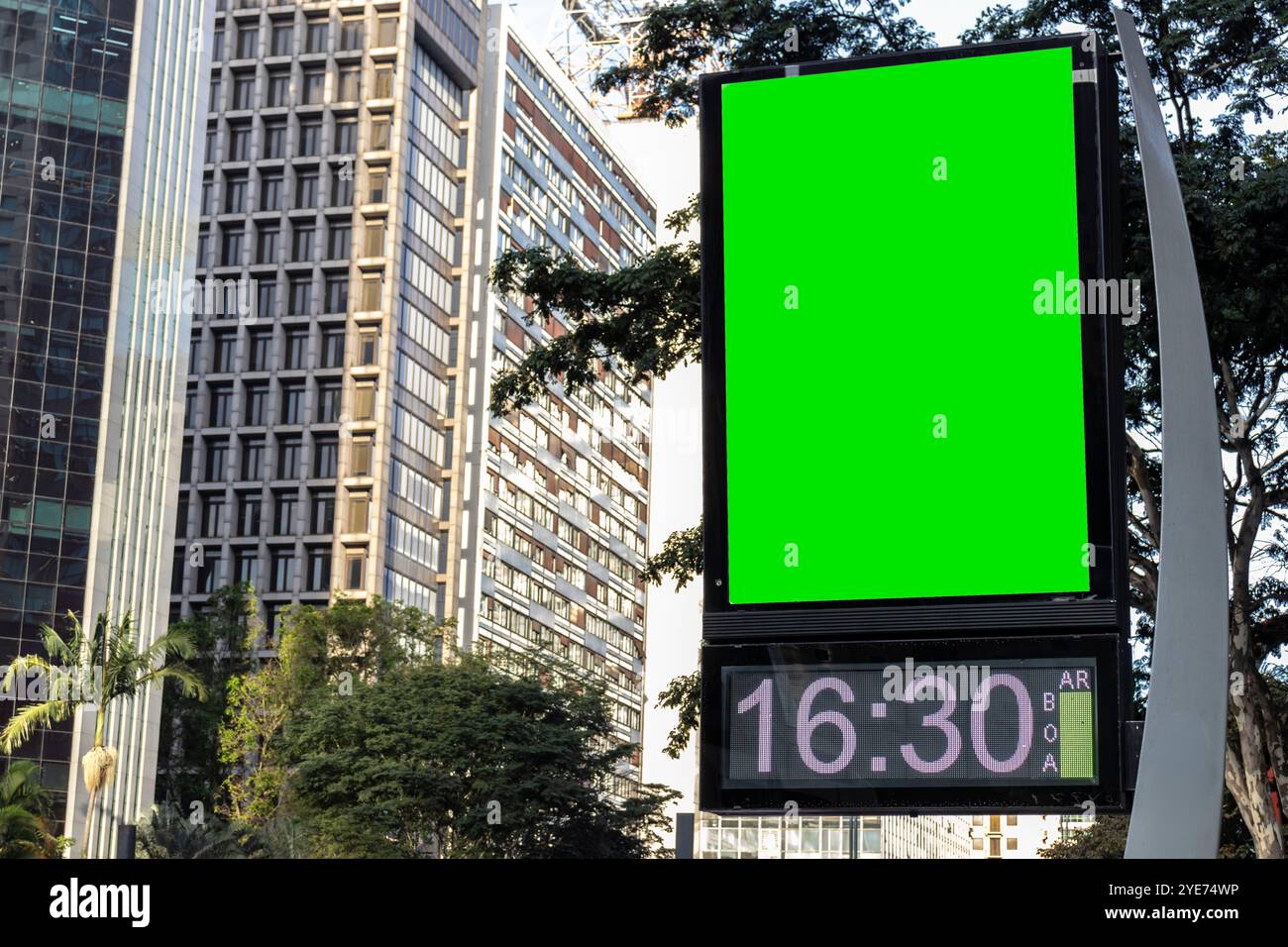 Chromakey billboard hi-res stock photography and images - Alamy