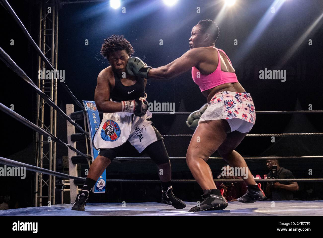 Daniella Mulekets, 20, fight in her first professional boxing match ...