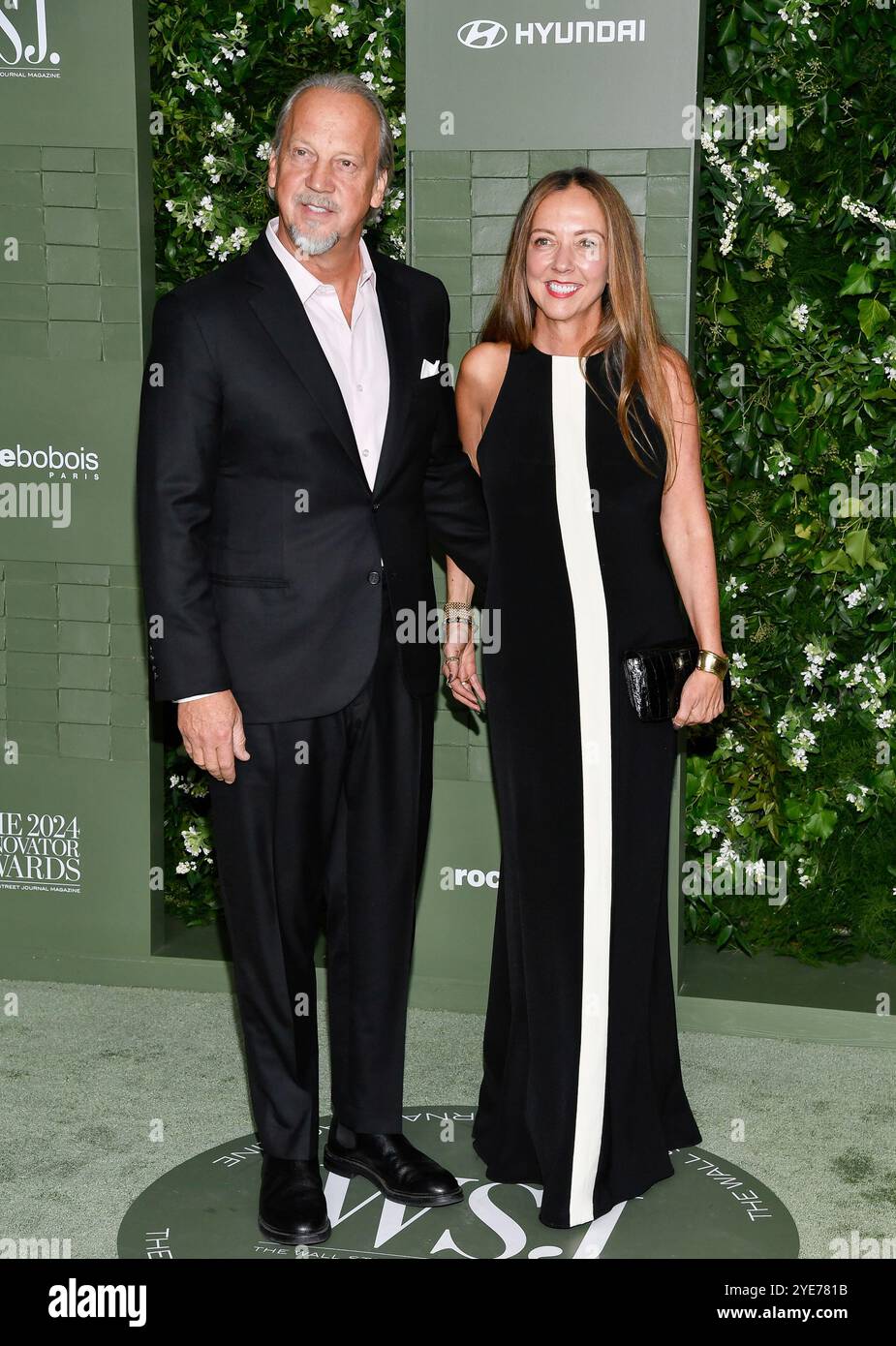 Stephen Alesch, left, and Robin Standefer attend the WSJ. Magazine ...