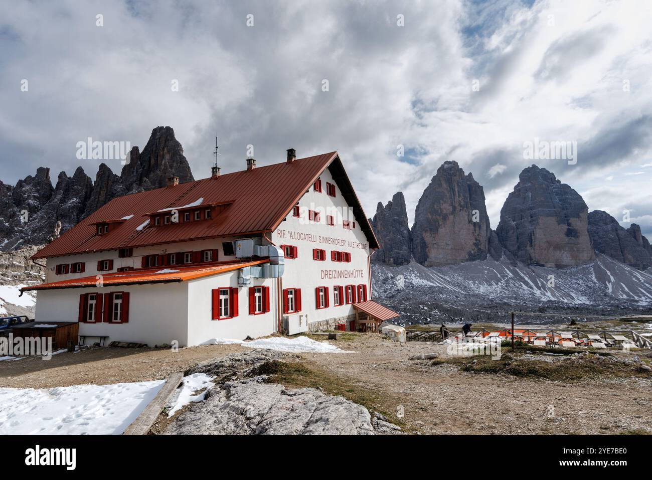 18 September 2024, Italy, Auronzo Di Cadore: The refuge Rifugio Antonio ...
