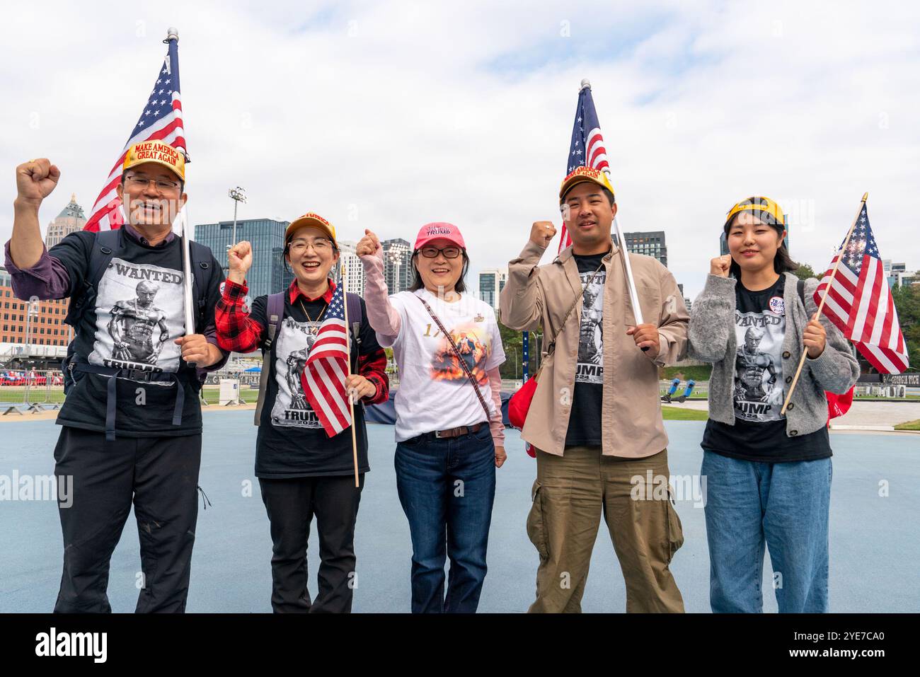Supporters of Trump parade before former President and 2024 Republican ...