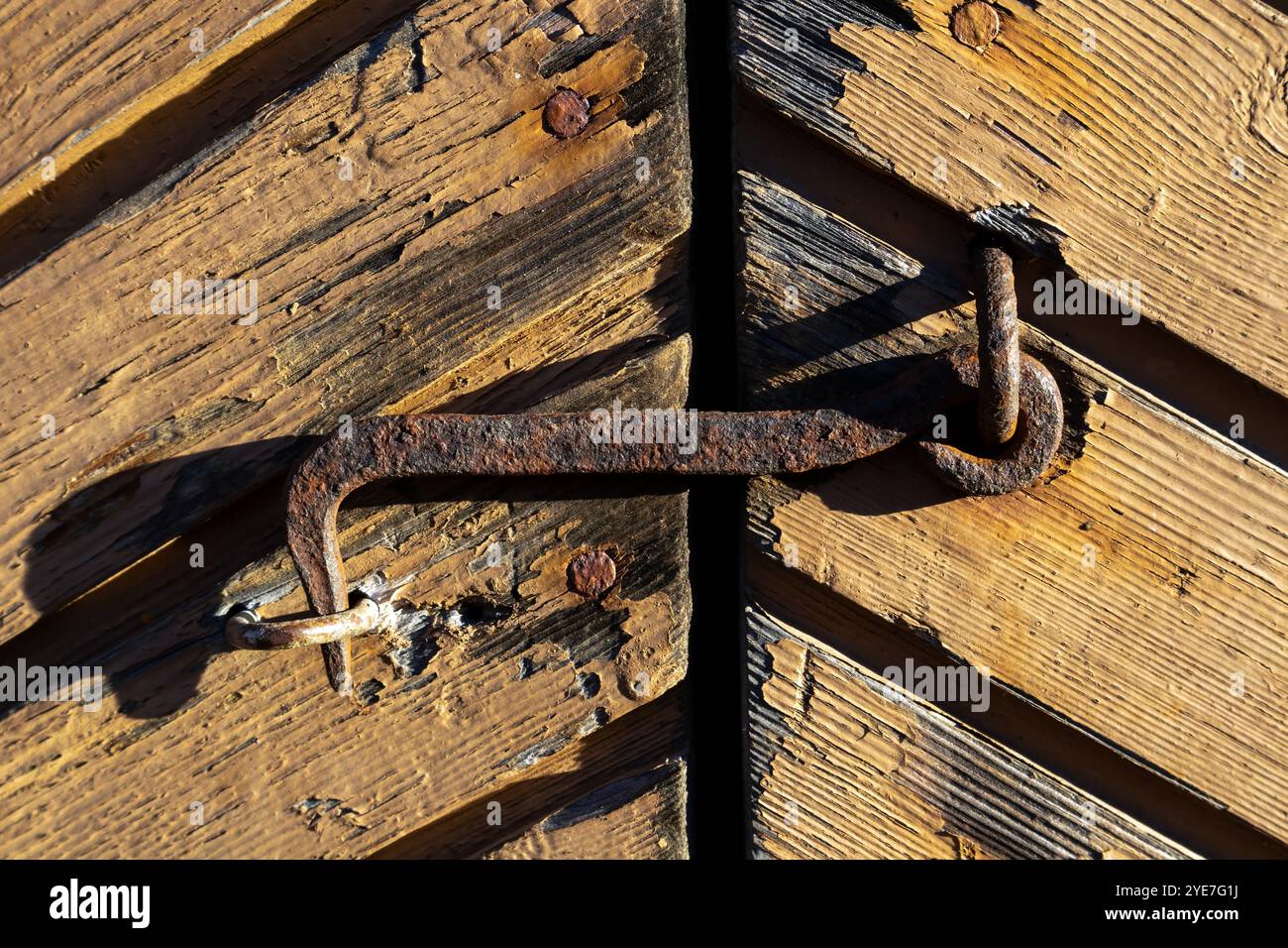 Rusty old hook hi-res stock photography and images - Alamy