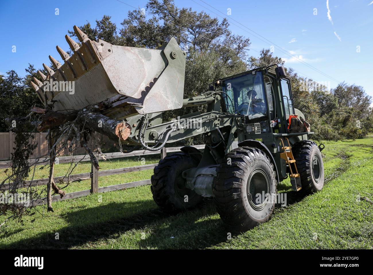 Soldiers with the Louisiana Army National Guard’s 225th Engineer ...