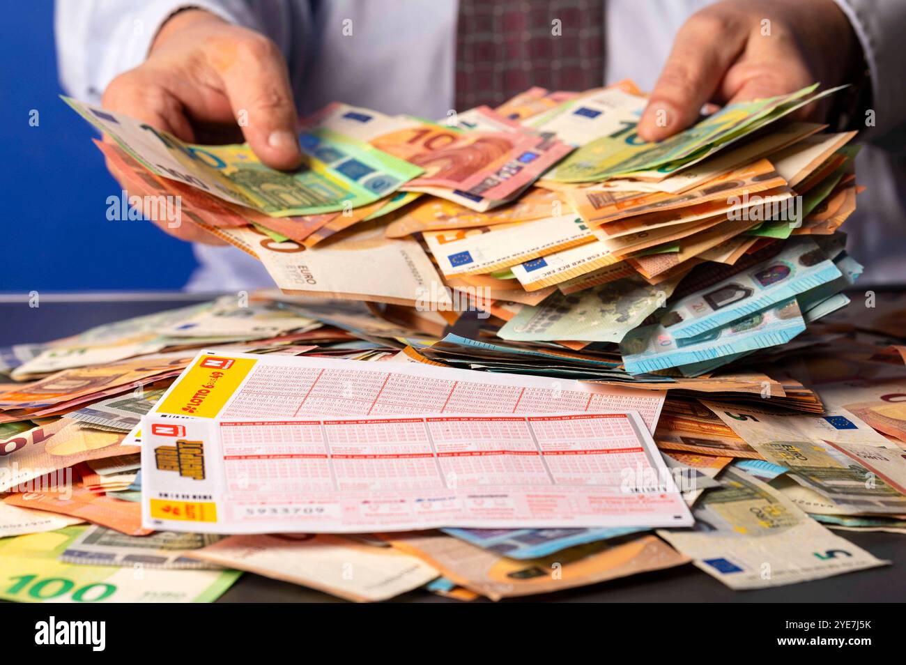 Eurolotto gewinnzahlen hi-res stock photography and images - Alamy