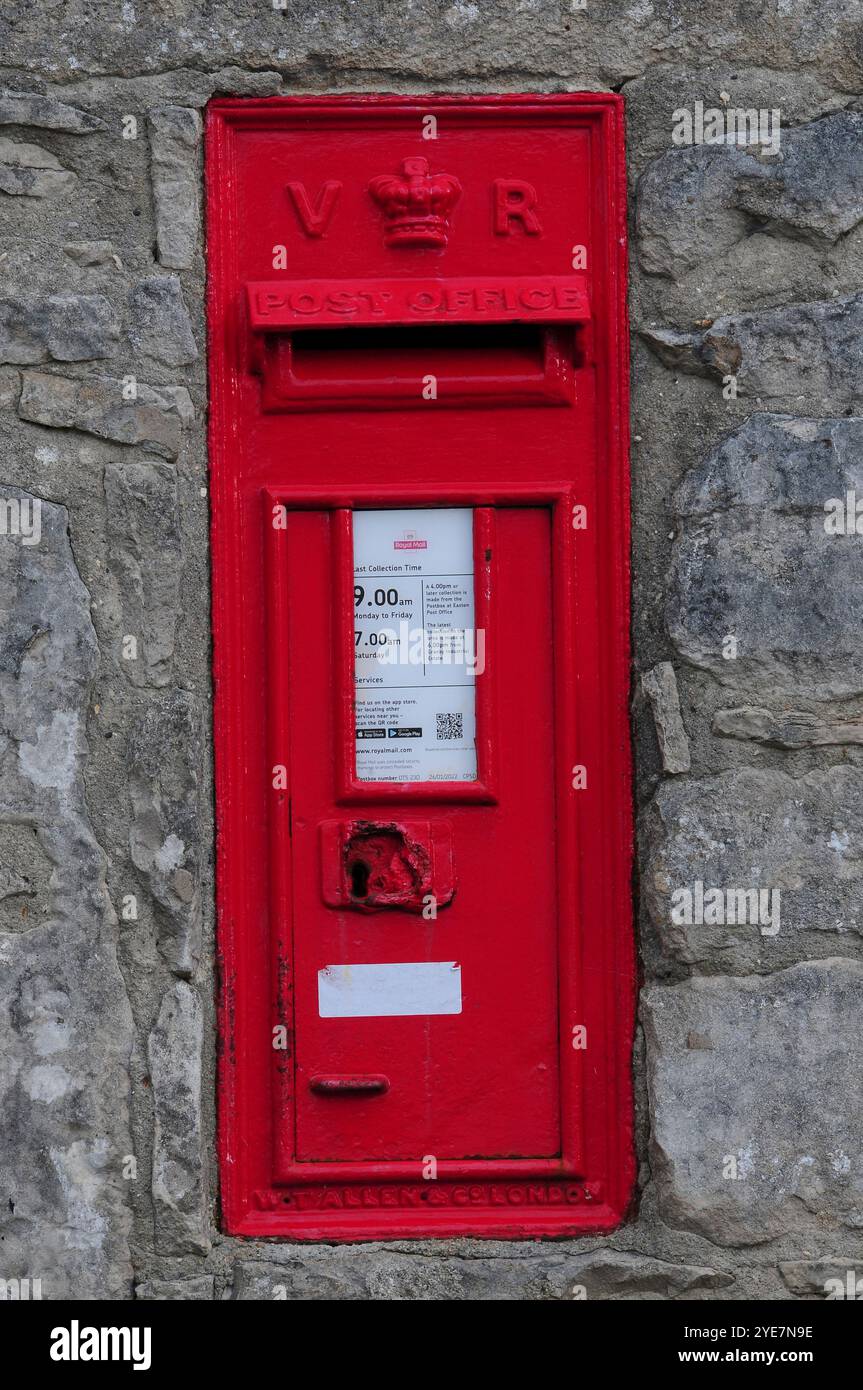 Victorian letterbox on the Isle of Portland in Dorset, UK Stock Photo ...