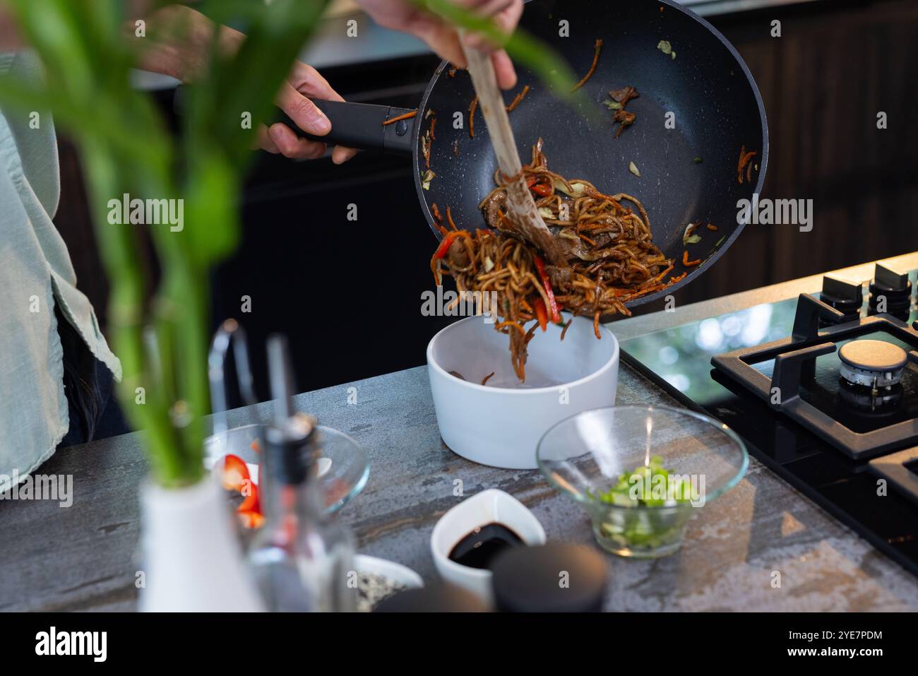 Home cooked stir fried hi-res stock photography and images - Alamy