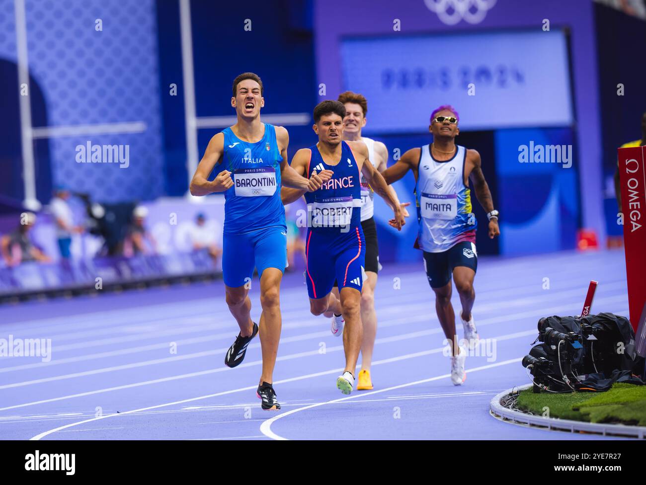 Simone Barontini participating in the 800 meters at the Paris 2024 ...