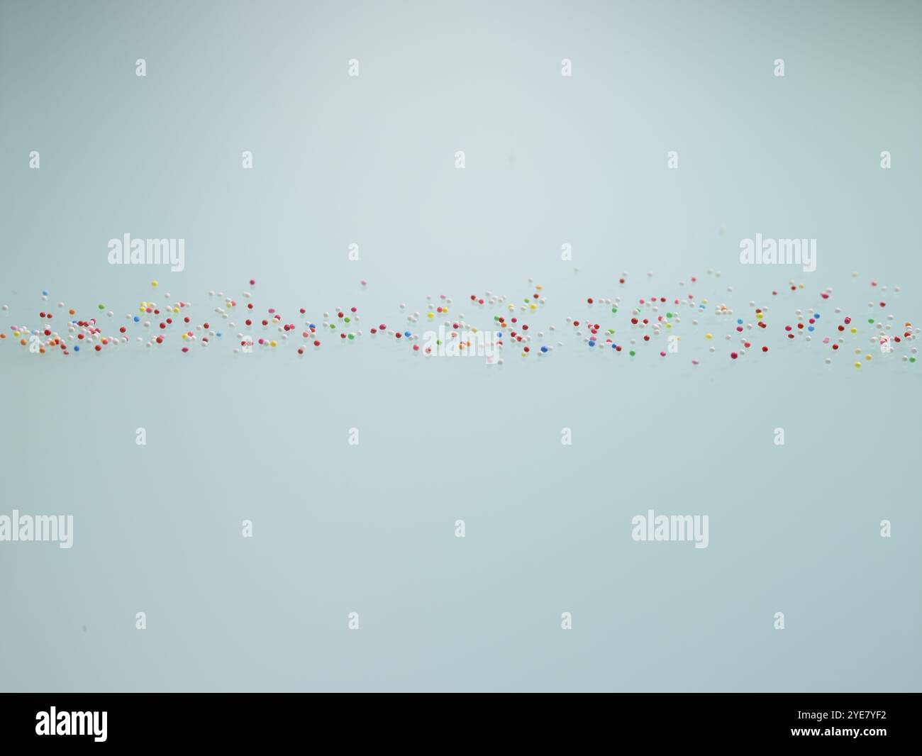 Mini sugar pearls hi-res stock photography and images - Alamy