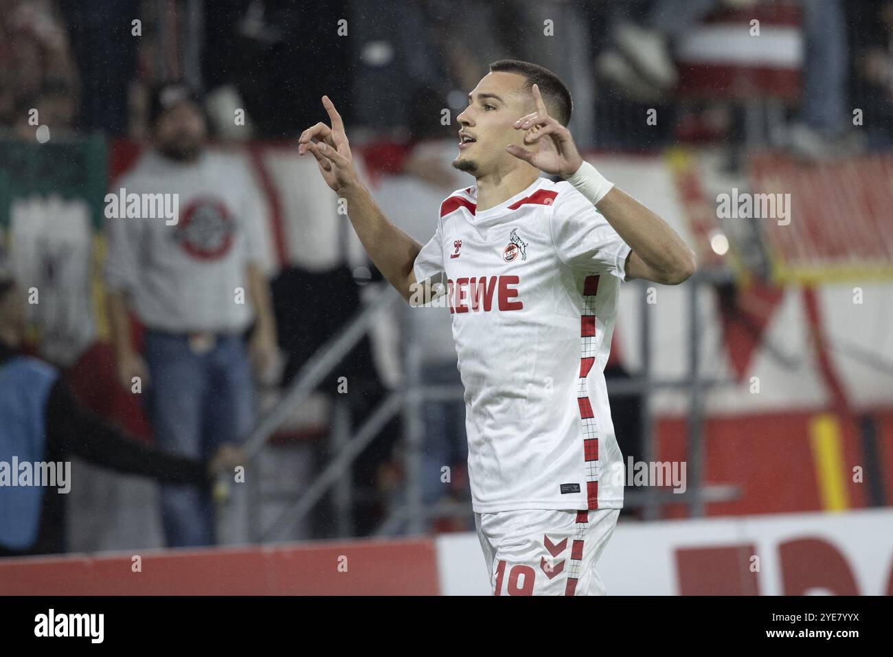 Tim Lemperle (1.FC Koeln, Sturm, #19), DFB Pokal: 1.FC Koeln, Holstein ...
