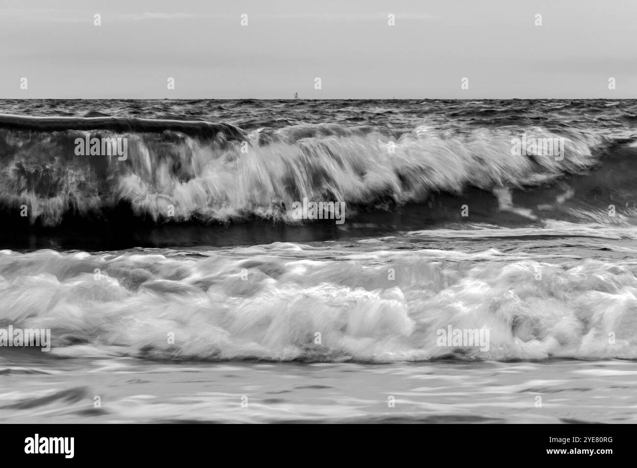 Black and white of seawaves Stock Photo - Alamy