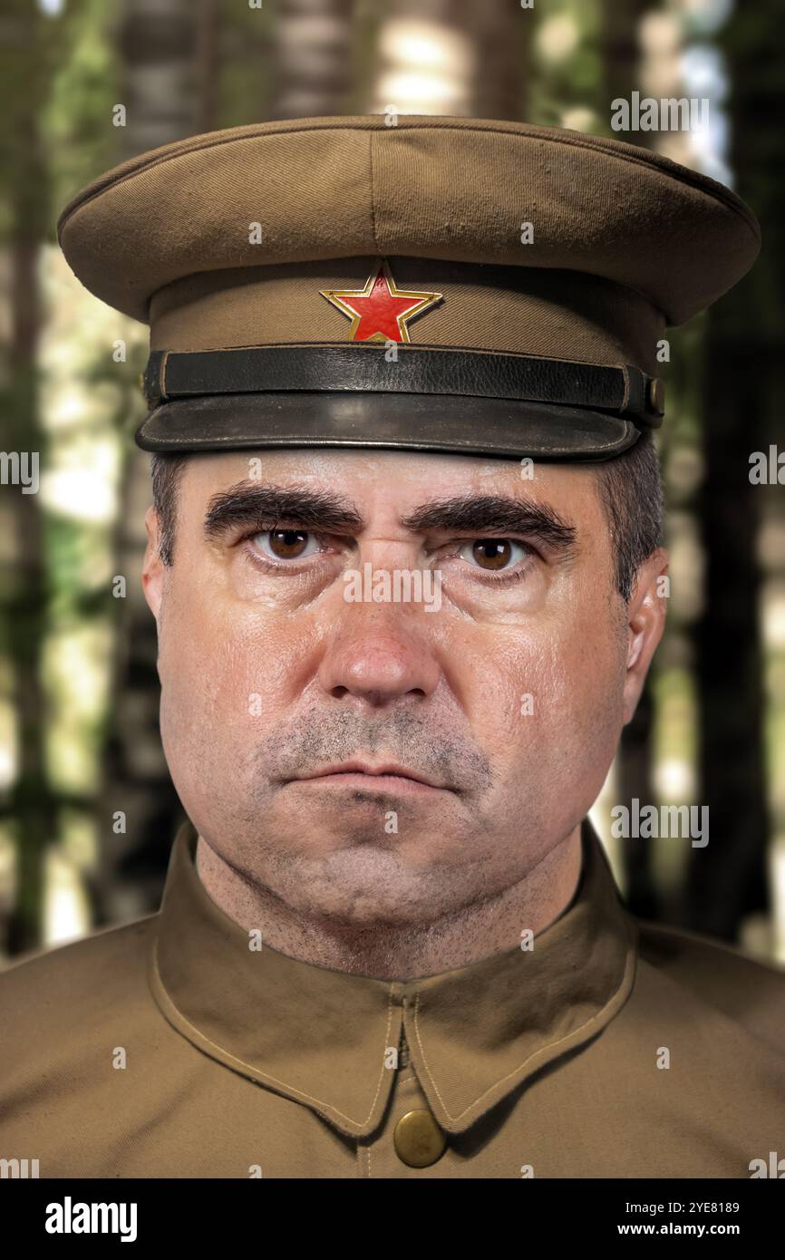 Red army uniform hi-res stock photography and images - Alamy