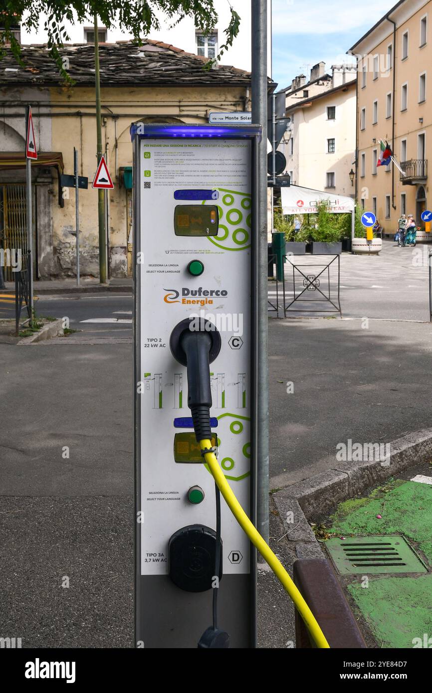 Alectrical recharging column hi-res stock photography and images - Alamy