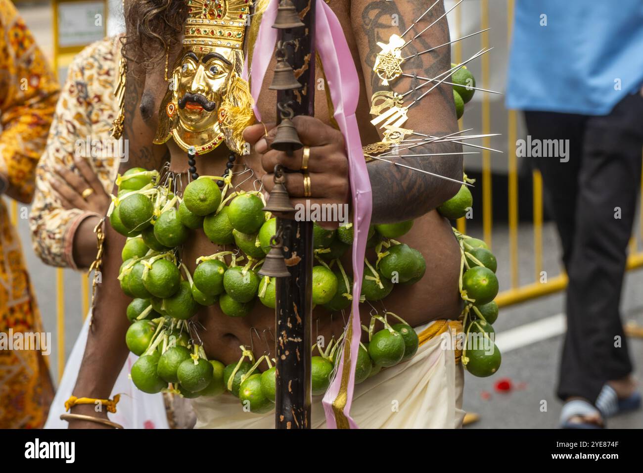 Thaipusam festival in Singapore devotees practice a mortification of ...